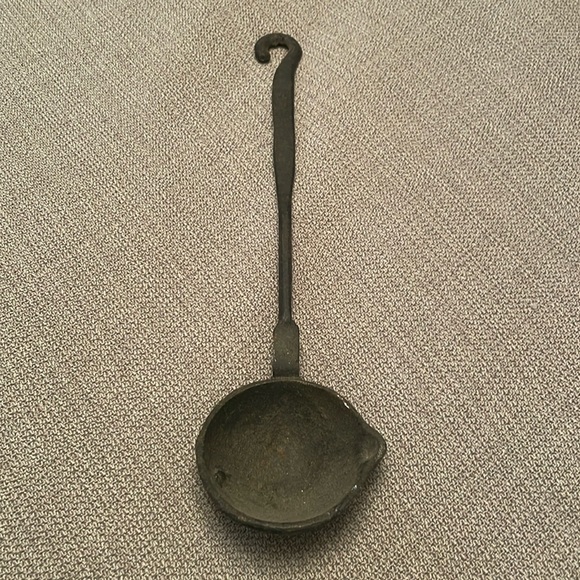 Kitchen | Vintage Cast Iron Ladle 7 11 Long | Poshmark